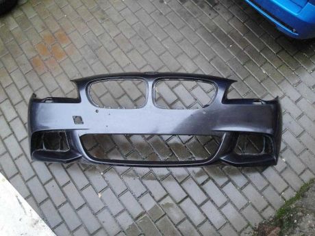 BMW 5 F10 LCI nárazník M-paket | vrakoviště BMW OPEL Praha