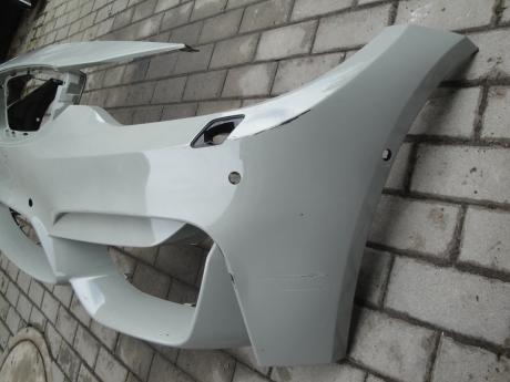 BMW M3 F80, M4 F82/83 přední nárazník | vrakoviště BMW OPEL Praha