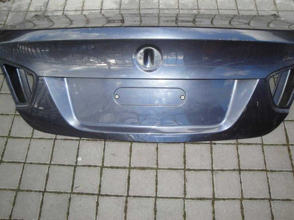 BMW E90 víko zadní | vrakoviště BMW OPEL Praha