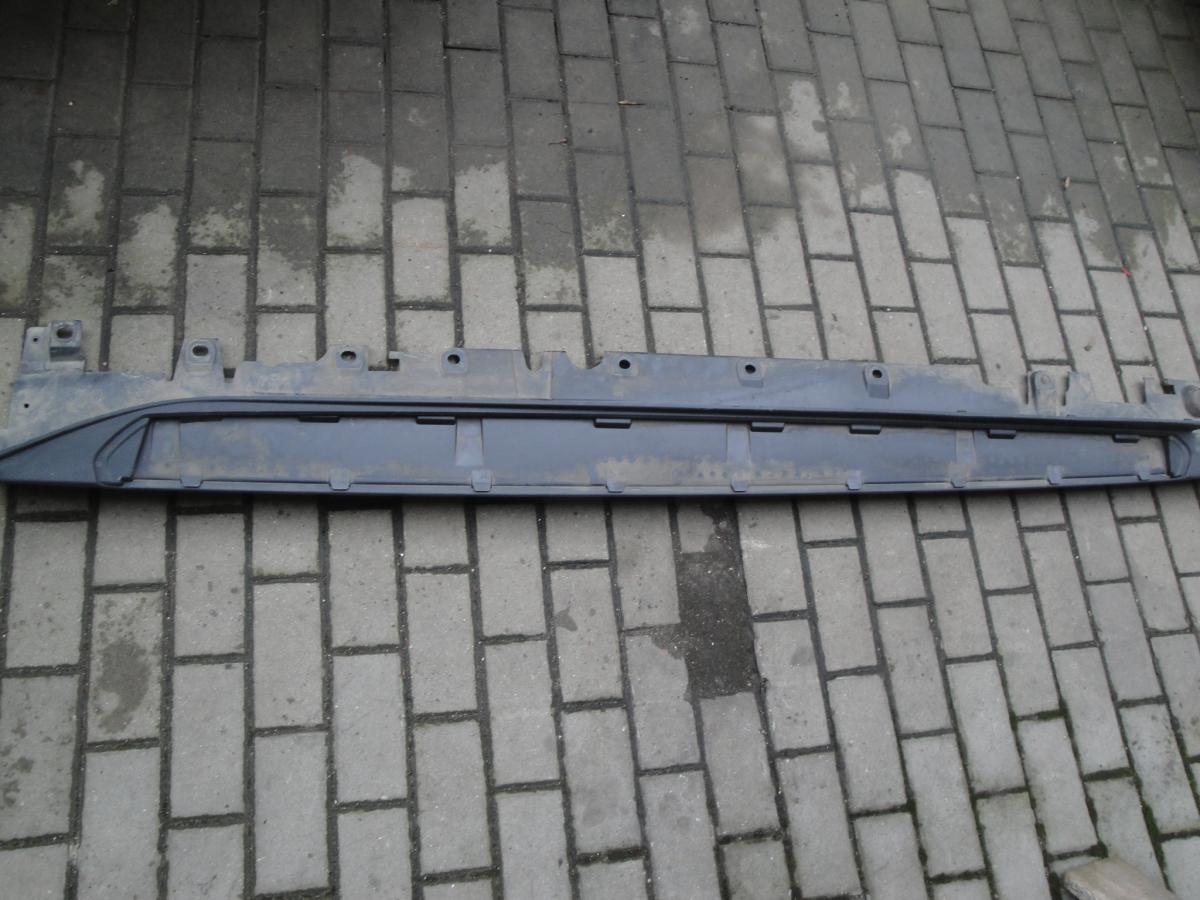 BMW X6 F16 plastový práh | vrakoviště BMW OPEL Praha