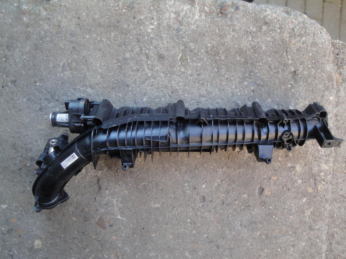 Motory B57 sání motoru | vrakoviště BMW OPEL Praha