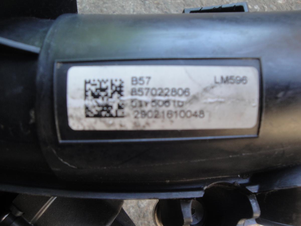 Motory B57 sání motoru | vrakoviště BMW OPEL Praha