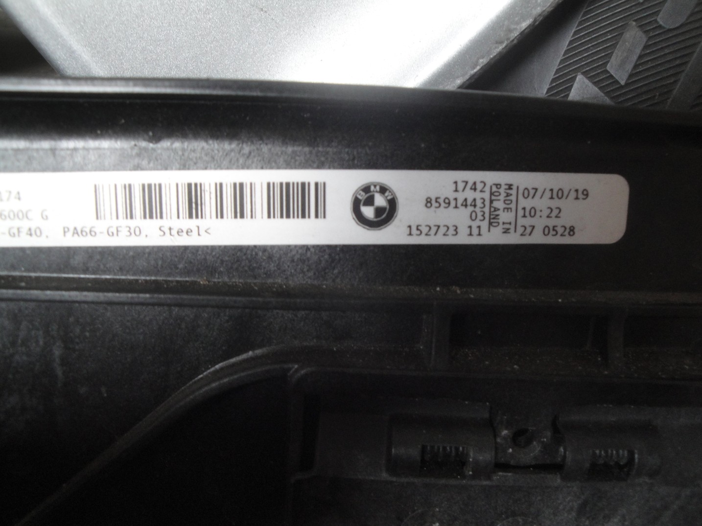 BMW 3 G20 ventilátor chladiče 600W | vrakoviště BMW OPEL Praha