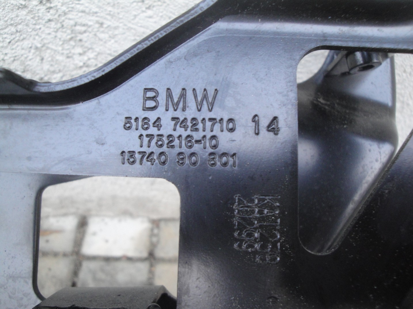 BMW X5 G05 držák světla pravý | vrakoviště BMW OPEL Praha