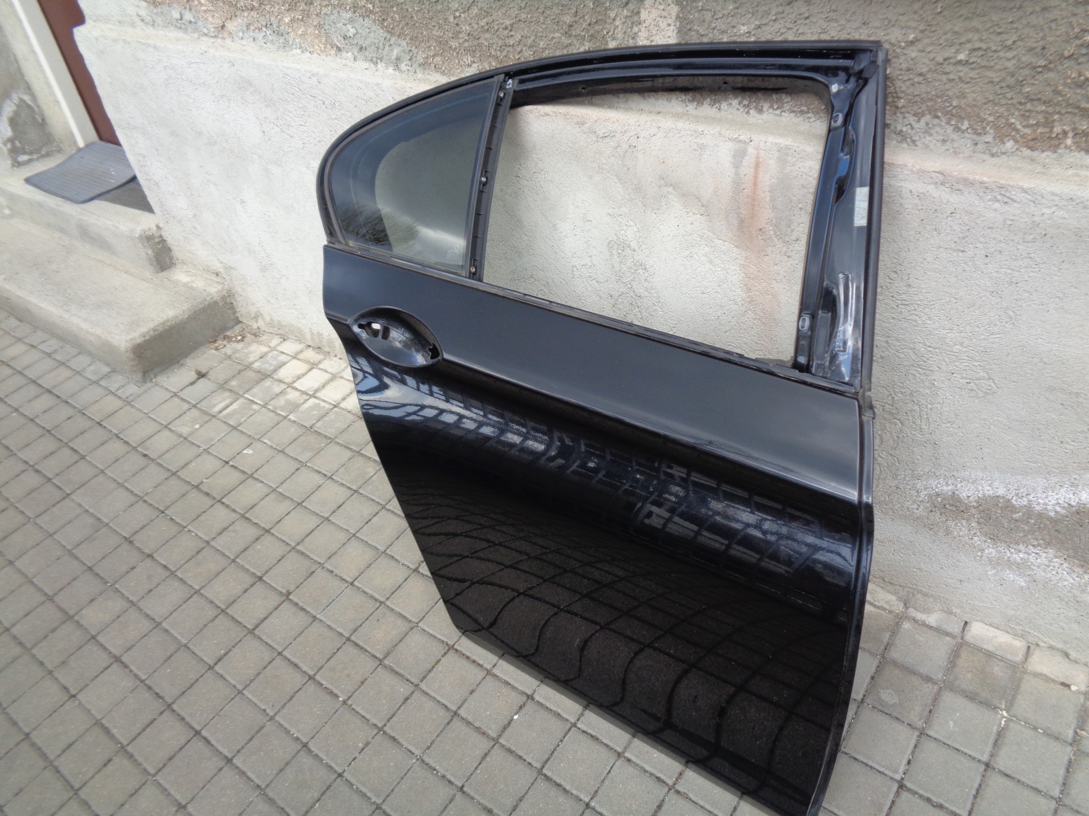 BMW 5 F10 dveře pravé zadní | vrakoviště BMW OPEL Praha