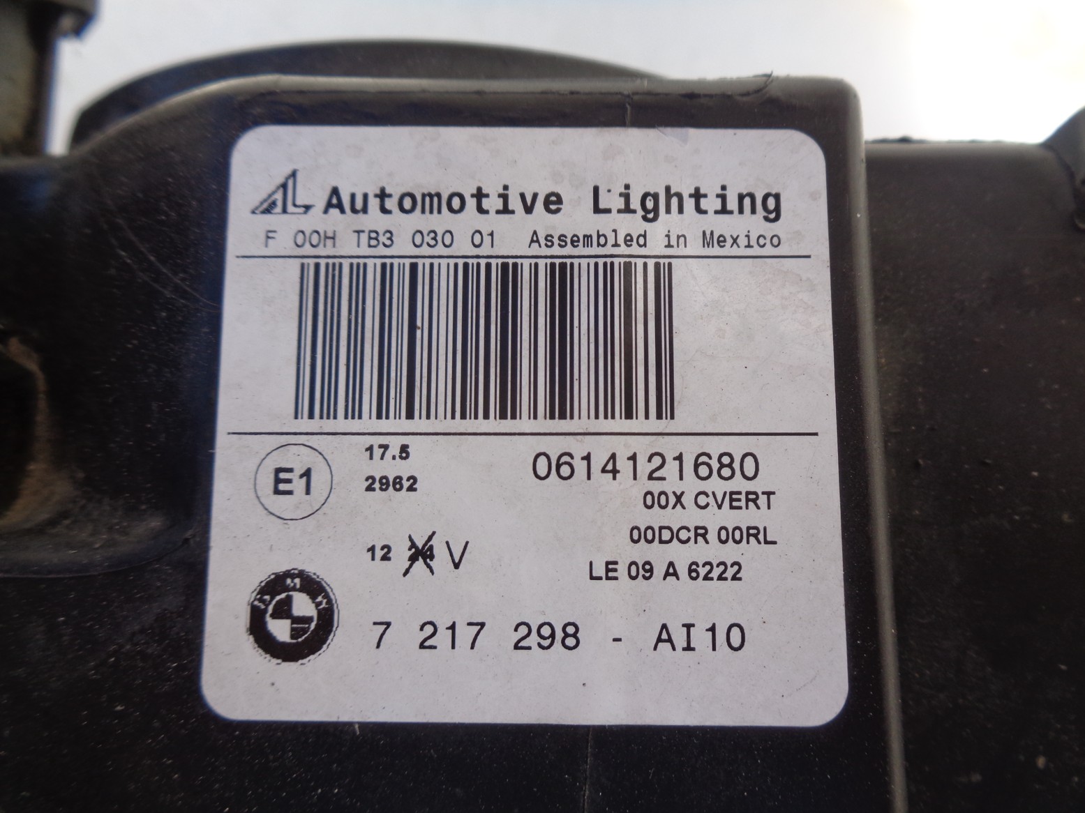 BMW F25 pravý bixenon dynamic | vrakoviště BMW OPEL Praha