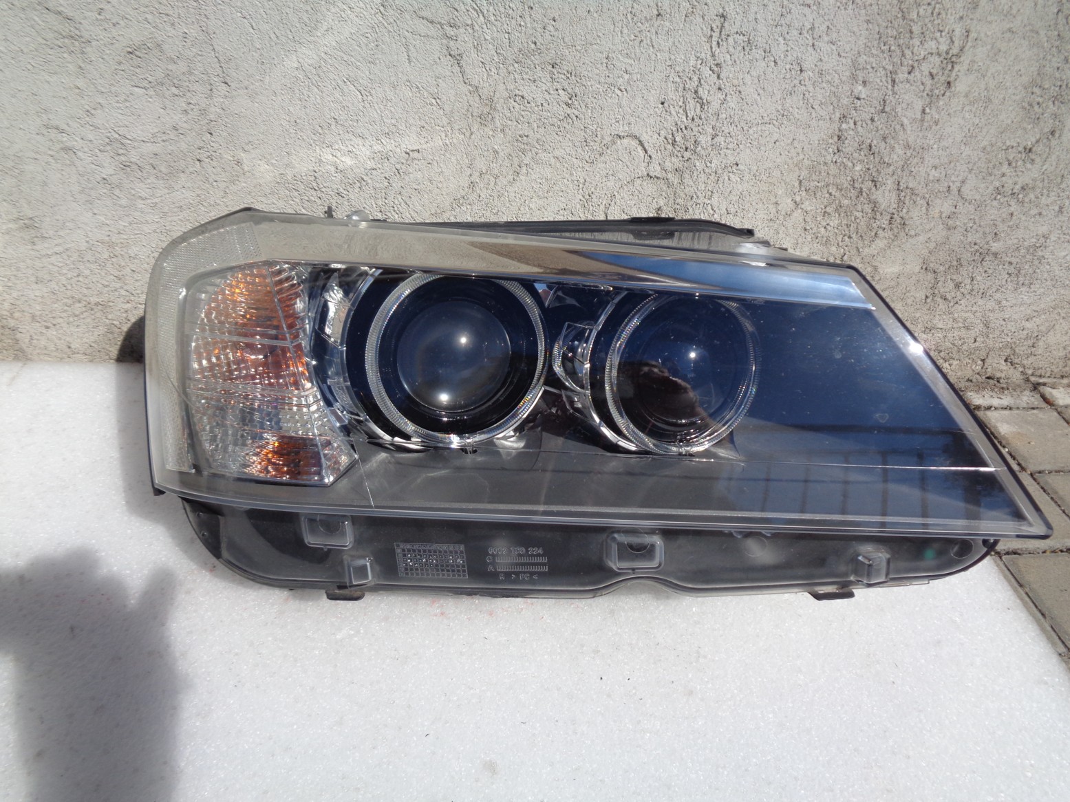 BMW F25 pravý bixenon dynamic | vrakoviště BMW OPEL Praha