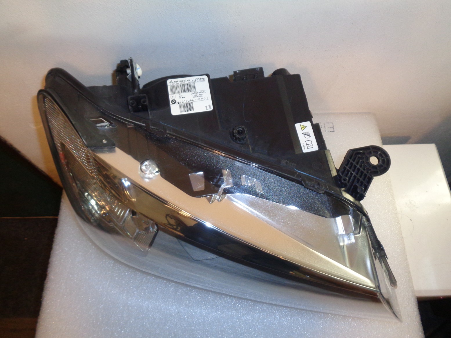 BMW X3 F25 bixenon pravý | vrakoviště BMW OPEL Praha