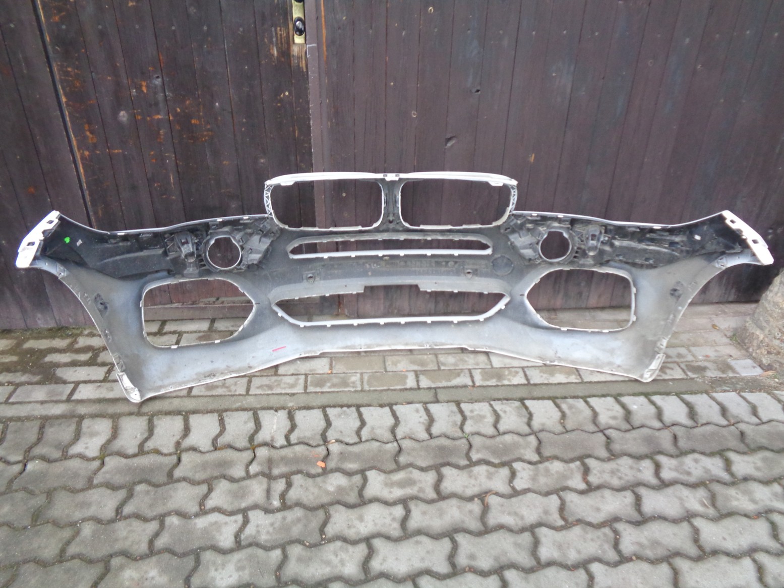 BMW X5 F15 nárazník M-paket | vrakoviště BMW OPEL Praha