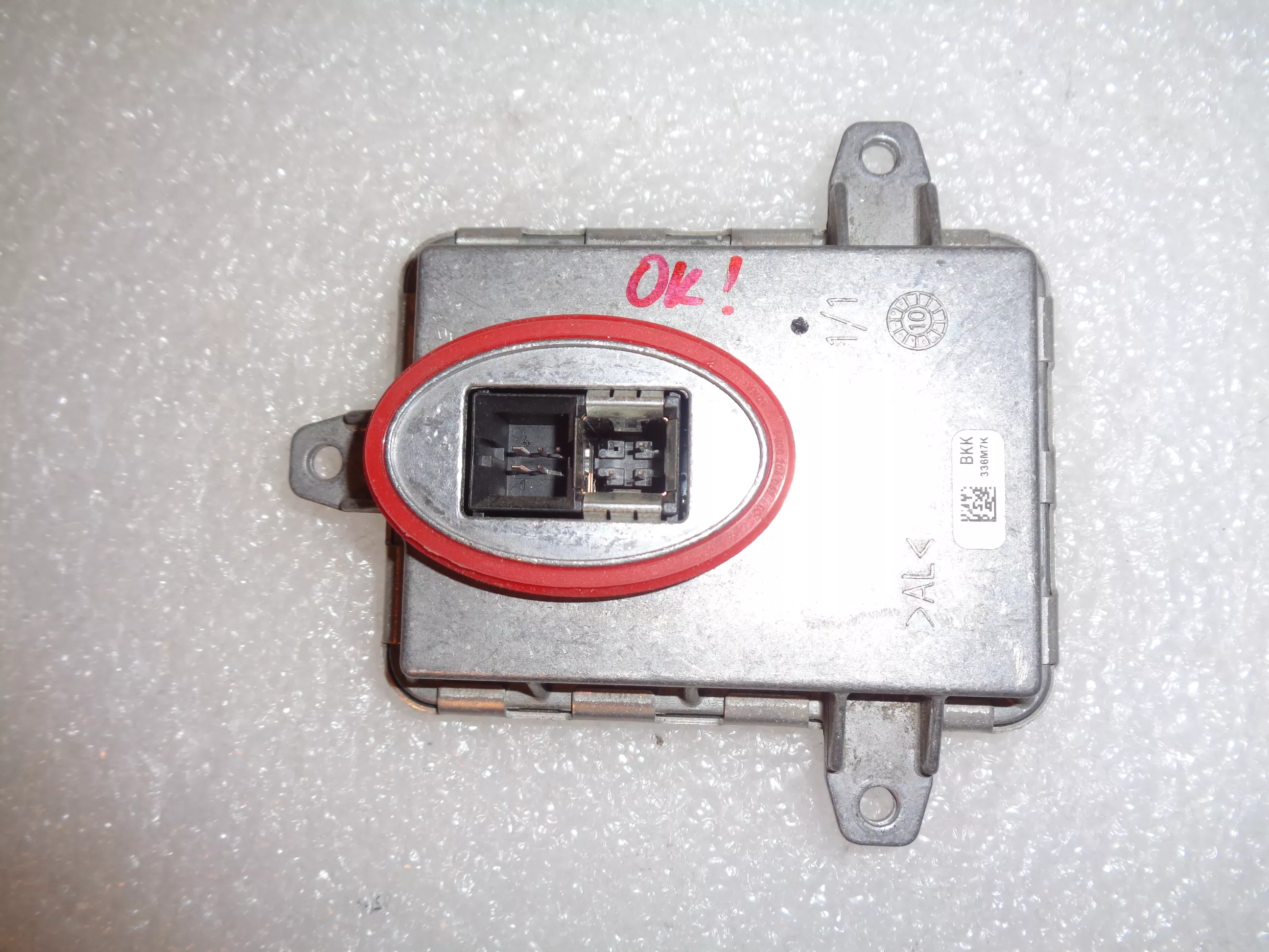 BMW řídící jednotka xenonu | vrakoviště BMW OPEL Praha