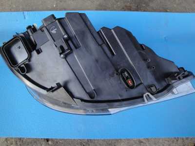 BMW X6 E71 bixenon levý | vrakoviště BMW OPEL Praha