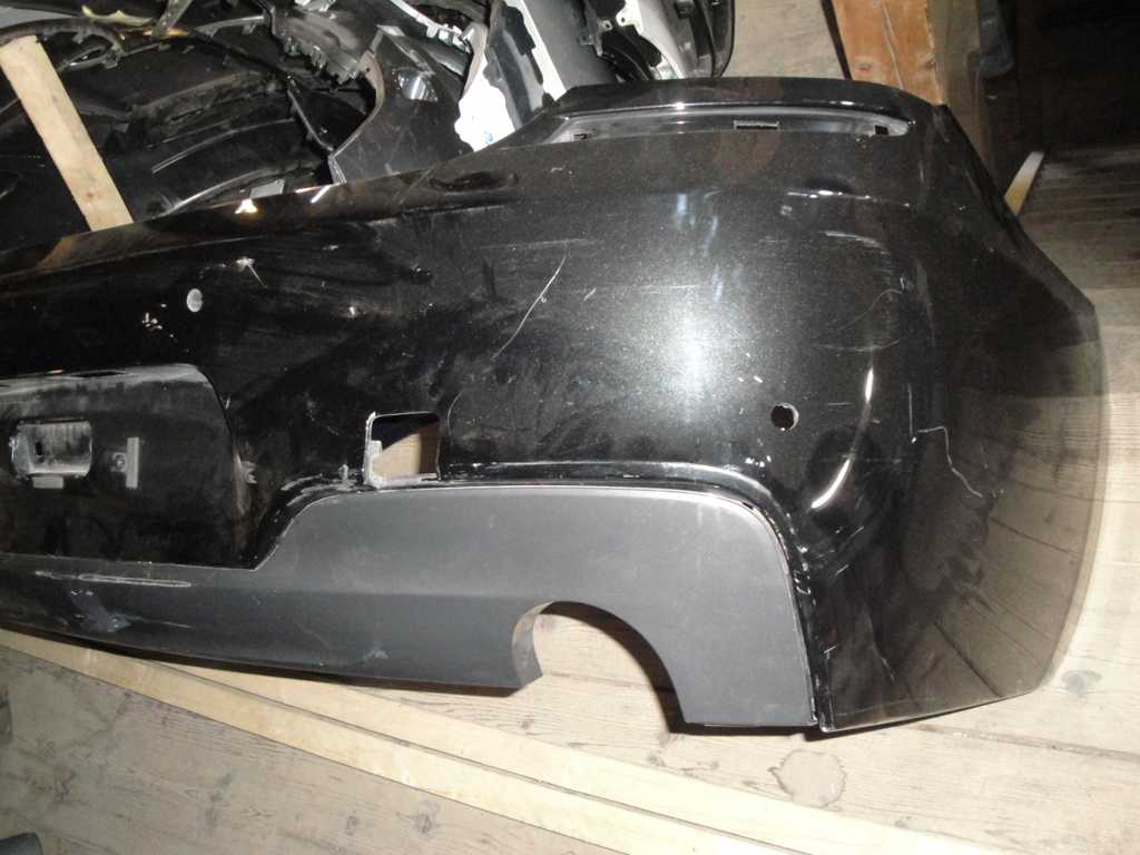 BMW 6 F12 M nárazník zadní | vrakoviště BMW OPEL Praha