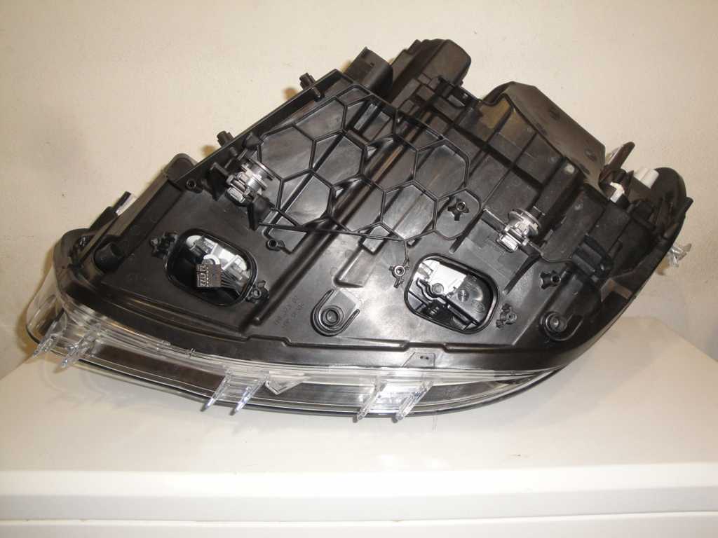 BMW 1 F20/21 LCI LED světlo | vrakoviště BMW OPEL Praha