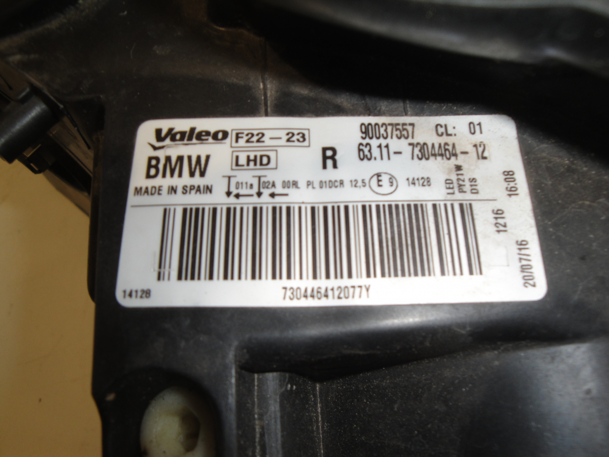 BMW 2 F22 pravý xenon | vrakoviště BMW OPEL Praha