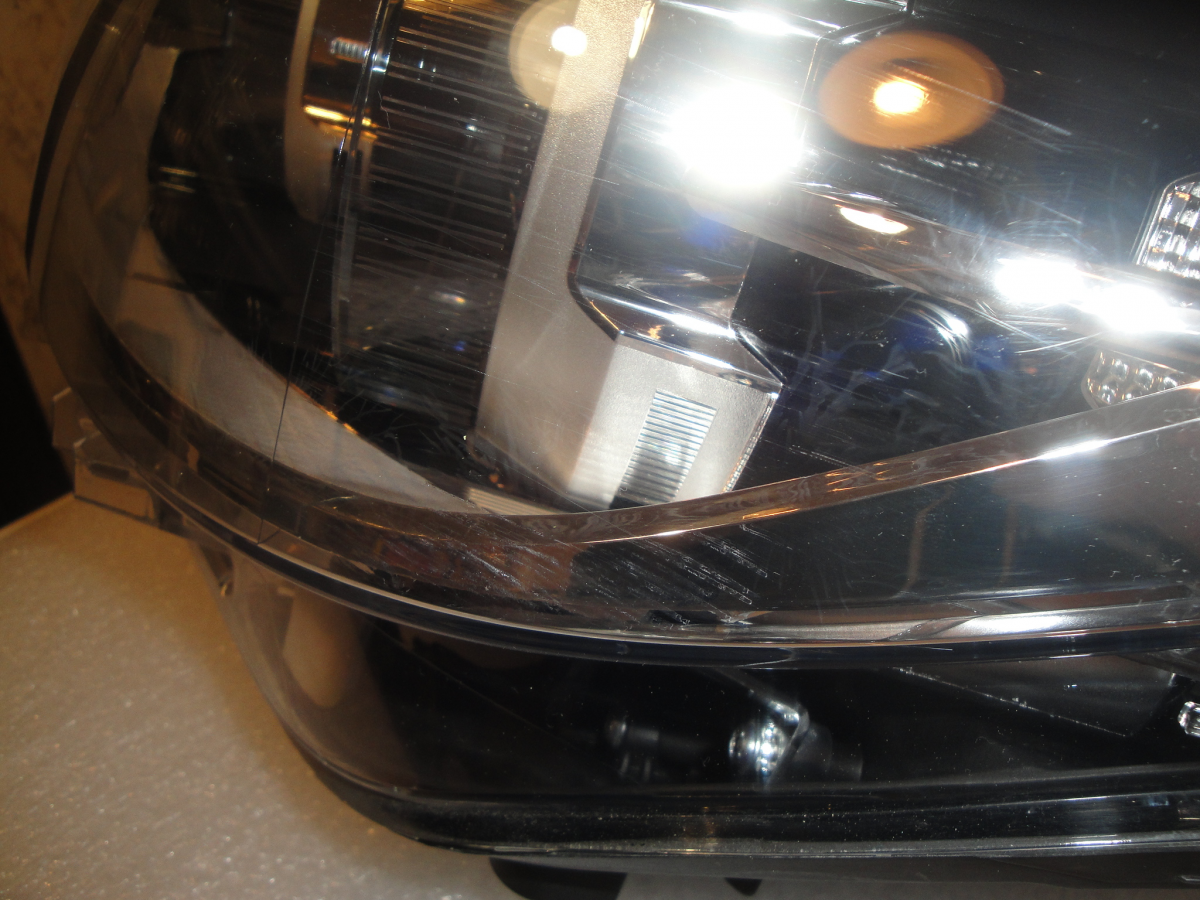 BMW 1 F20/21 LCI LED světlo | vrakoviště BMW OPEL Praha