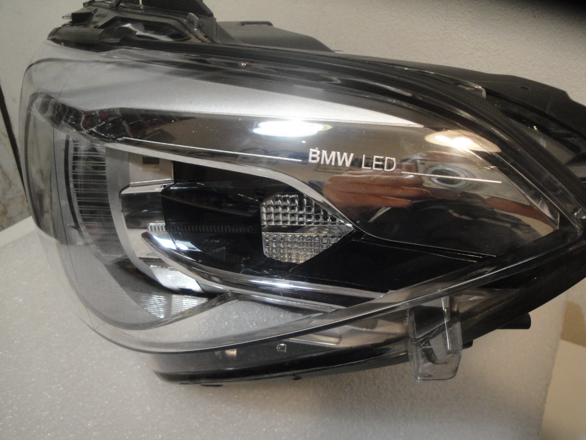 BMW 1 F20/21 LCI LED světlo | vrakoviště BMW OPEL Praha